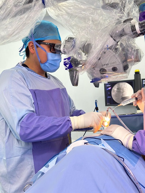 Costo de cirugía de columna en CDMX - Dr. Christian Janis Sandoval Ramírez